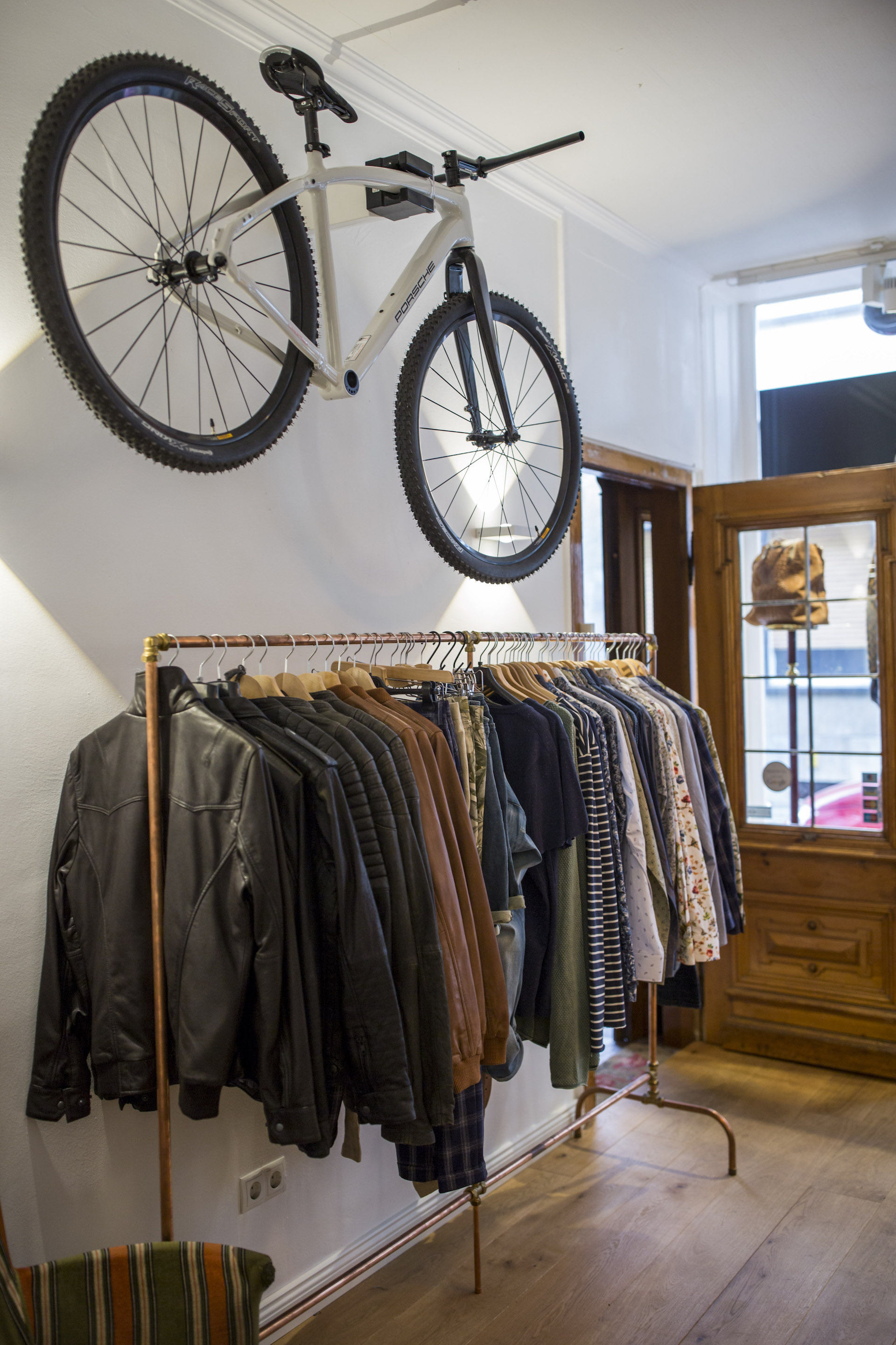 2018-01-10-Maximilian_Fuchs_Store-Check_Emma_Karl_4 – FASHIONTODAY